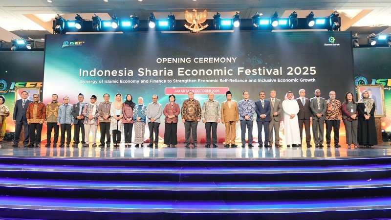 12 Tahun ISEF: Konsisten Mendorong EKSyar Indonesia ke Pa...
